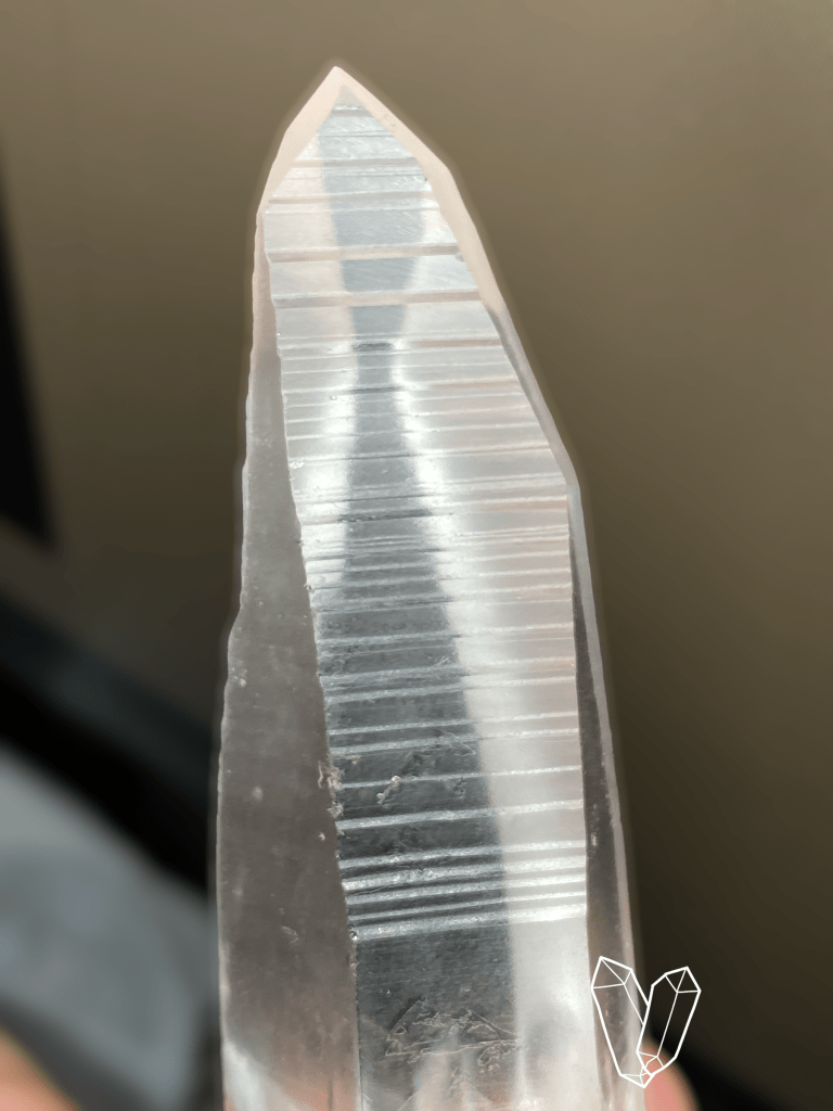 Đá Lemurian là gì? Cách nhận biết đá Lemurian | Temporal Crystal